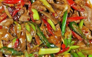 猪肝怎么炒才不腥_猪肝焯水还是直接下锅