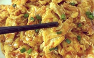 黄豆酱炒鸡蛋怎么做_黄豆酱炒鸡蛋的家常做法