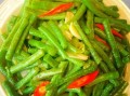 长豆角怎么素炒好吃_长豆角素炒做法
