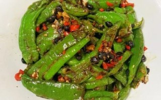 虎皮辣椒怎么做_虎皮辣椒怎么炒不糊