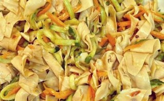 凉拌豆油皮怎么做_豆油皮焯水几分钟才脆