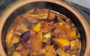 咸鱼茄子煲怎么做_最正宗的做法视频