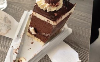 冰淇淋蛋糕是什么_冰淇淋蛋糕和普通蛋糕区别