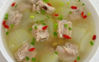 冬瓜烧排骨怎么做_冬瓜烧排骨用焯水吗