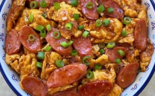 鸡蛋火腿肠怎么做好吃_鸡蛋火腿肠的做法大全