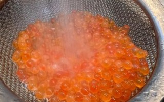 鲑鱼子怎么吃_鲑鱼子吃法大全 鲑鱼子怎么吃_鲑鱼子吃法大全