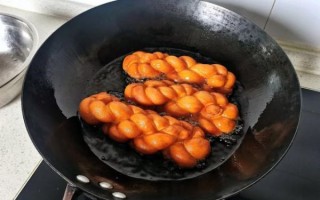 炸麻花的面怎么和_炸麻花和面比例是多少