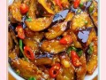 家常酱香茄子怎么做_酱香茄子不吸油技巧