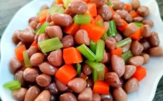 水煮五香花生米怎么做_五香花生米怎么入味