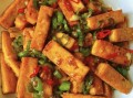 辣椒炒豆腐怎么做_家常做法步骤详解