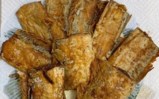 炸带鱼怎么做好吃又酥_炸带鱼的家常做法窍门