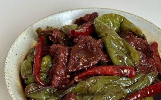 牛肉辣椒酱怎么做_牛肉辣椒酱做法小视频