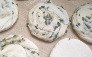 怎样烙油饼层次多而又软_为什么烙的油饼不松软