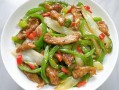 青椒炒白菜怎么做_青椒炒白菜的家常做法
