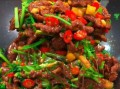 青菜牛肉干锅怎么做_干锅牛肉用哪种青菜最好