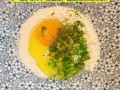摊鸡蛋饼怎么和面_摊鸡蛋饼不粘锅技巧