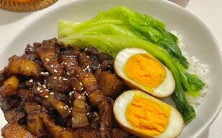 家庭简单卤肉饭怎么做_卤肉饭家常做法