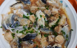 清蒸鱼头怎么做最正宗_清蒸鱼头做法步骤