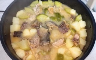 腊鸡汤怎么炖好喝_腊鸡汤去咸技巧