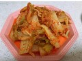 辣白菜土豆片怎么做_辣白菜土豆片用不用焯水