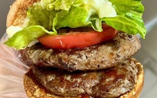 牛肉饼汉堡怎么做_牛肉饼汉堡热量高吗