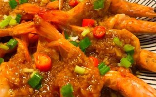 清蒸虾怎么做好吃_清蒸虾最简单的家常做法