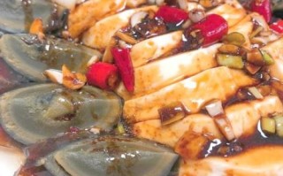 嫩豆腐皮蛋怎么拌好吃_皮蛋拌嫩豆腐的秘诀