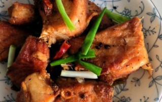 武汉糍粑鱼怎么做_糍粑鱼正宗做法步骤