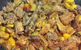 鸡怎么炖好吃_炖鸡放什么料最香