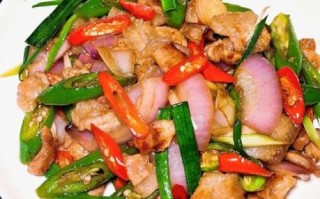 腊肉炒洋葱怎么炒好吃_腊肉炒洋葱的家常做法