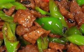 孜然青椒炒肉怎么做_青椒炒肉用孜然还是胡椒