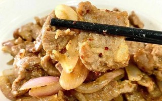 孜然洋葱炒牛肉怎么做_牛肉怎么炒才嫩