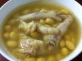 黄豆鸡脚汤的做法_黄豆鸡脚汤的功效