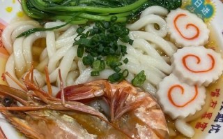 鲜虾鱼板面怎么做_鲜虾鱼板面热量高吗