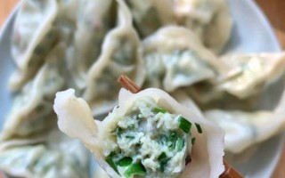 鲅鱼饺子馅用什么蔬菜_韭菜还是芹菜