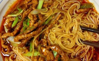 肉丝面怎么做_肉丝面汤头怎么调才鲜