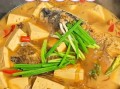 豆腐鱼头汤怎么做_豆腐鱼头汤的做法窍门