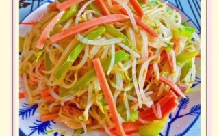 青椒炒绿豆芽怎么炒才脆_青椒炒绿豆芽要不要焯水