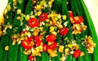 凉拌秋葵怎么做好吃又简单窍门_秋葵焯水几分钟才脆嫩