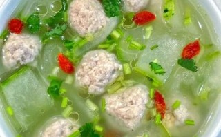猪肉冬瓜丸子汤怎么做_冬瓜丸子汤的家常做法