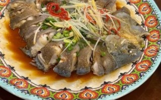 清蒸平鱼怎么做_清蒸平鱼蒸多久