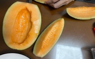 香瓜怎么吃_香瓜怎么切
