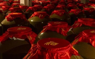 坛子酒怎么打开_坛装酒开启方法