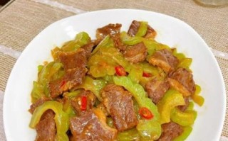 苦瓜炒肉好吃吗_苦瓜炒肉怎么做不苦
