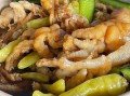 泡椒鸡爪怎么做最好吃_泡椒鸡爪去腥技巧
