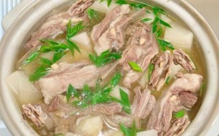 清炖羊肉怎么做才不膻_正宗清炖羊肉放什么料