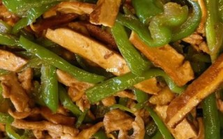 青椒香干肉丝怎么炒才嫩_香干要不要焯水