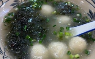 鱼丸汤怎么煮好喝_鱼丸汤的做法窍门