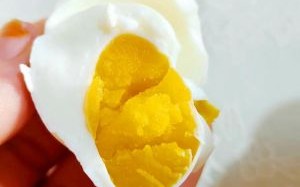 腌鸡蛋一斤鸡蛋多少盐_腌鸡蛋一斤鸡蛋多少水