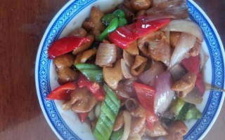 猪大肠炒洋葱怎么做_猪大肠炒洋葱窍门